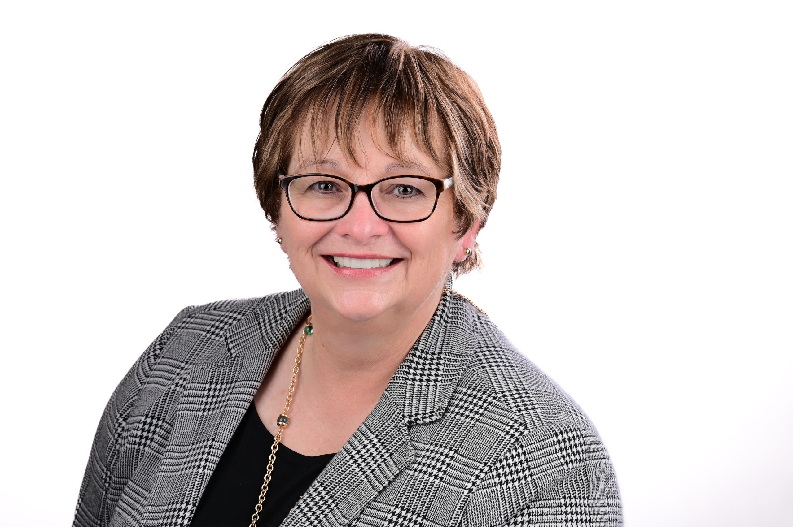 Diane Slinger J.D. ’83 - Santa Clara Magazine